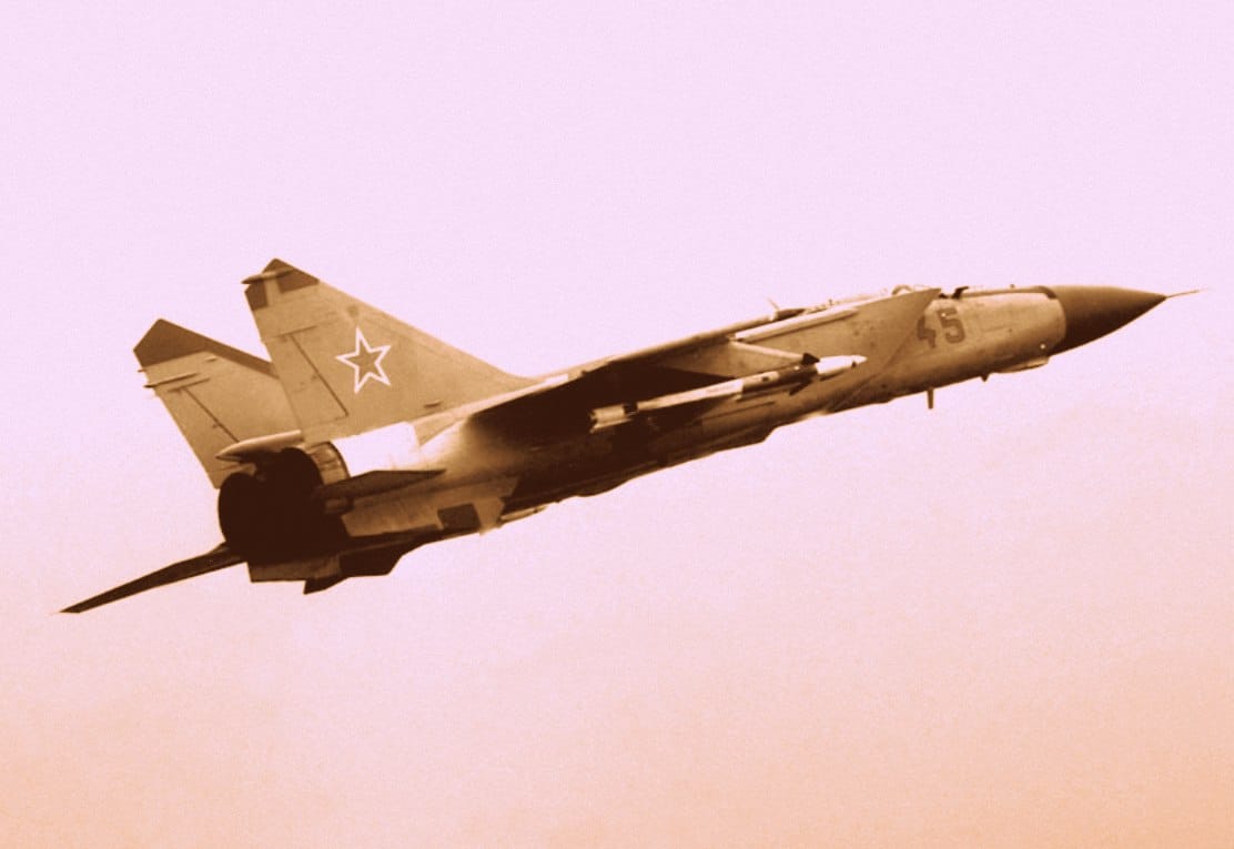 НАЈБРЖИ СЛЕПИ МИШ: "МИКОЈАН И ГУРЕВИЧ МИГ-25 FOXBAT"